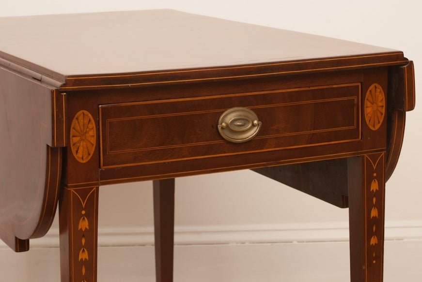 Hepplewhite Pembroke Table at 1stDibs