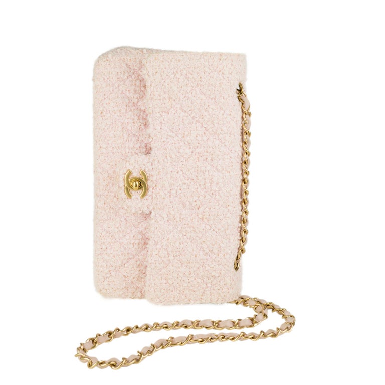 Chanel Vintage Pink Tweed Medium Classic Soft Pink Flap Bag at 1stDibs ...