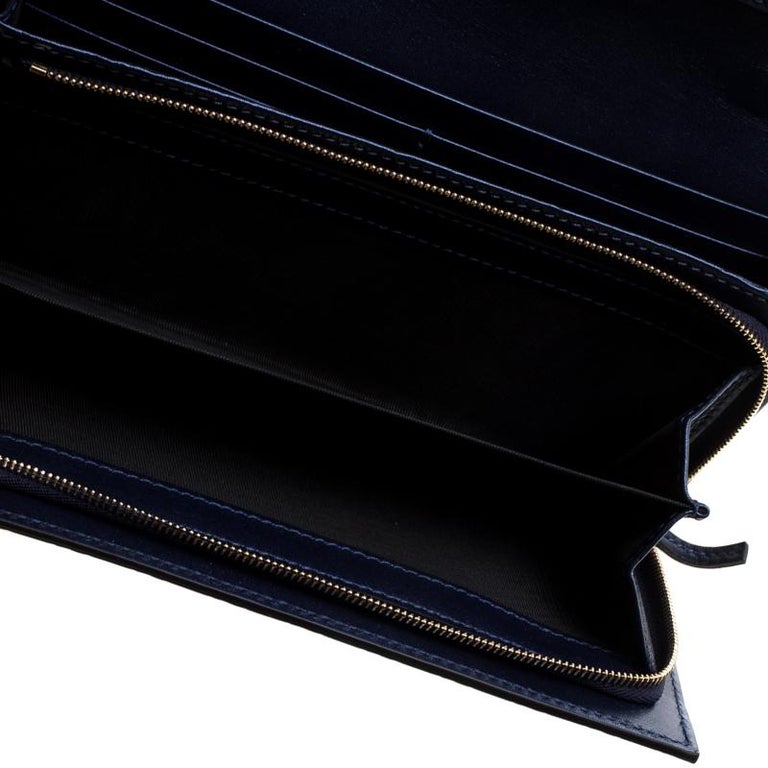 Gucci Blue Microguccissima Patent Leather WOC Wallet at 1stDibs ...