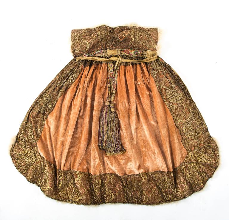 1920s gold lamé evening cape with fox fur trim For Sale at 1stDibs ...