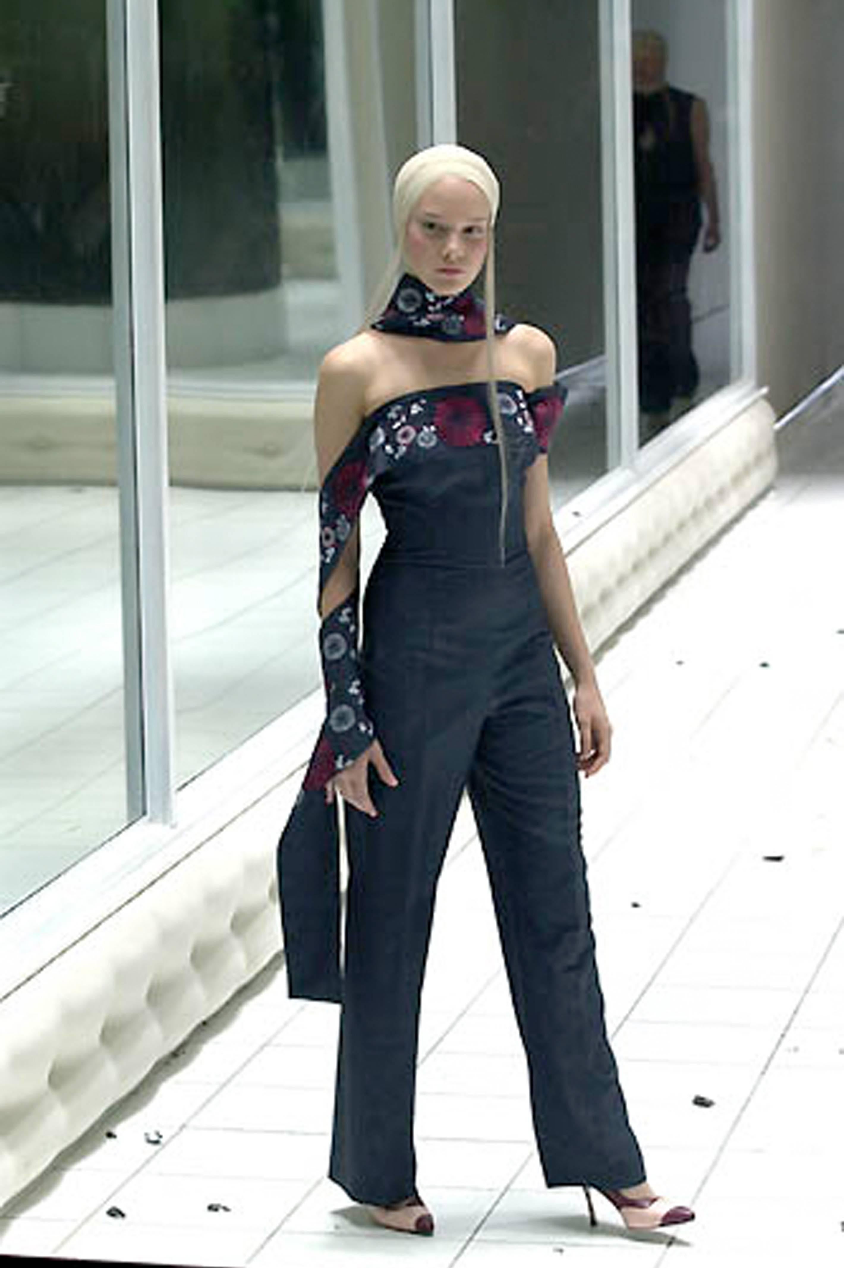 Alexander McQueen Spring-Summer 2001 embroidered bustier at 1stDibs ...
