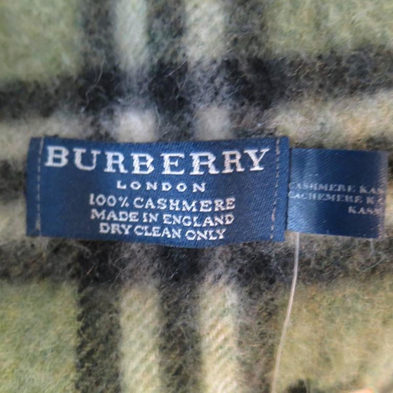 BURBERRY Olive Green Signature Plaid Cashmere Winter Scarf at 1stDibs ...