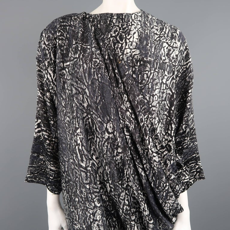 GIANNI VERSACE Size 8 Grey Marbled Cheetah Draped Satin Shift Cocktail ...