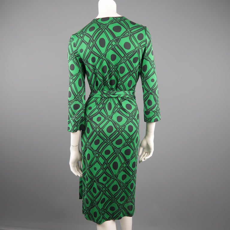 DIANE VON FURSTENBERG Vintage Size 12 Green Print Silk Wrap Dress at ...