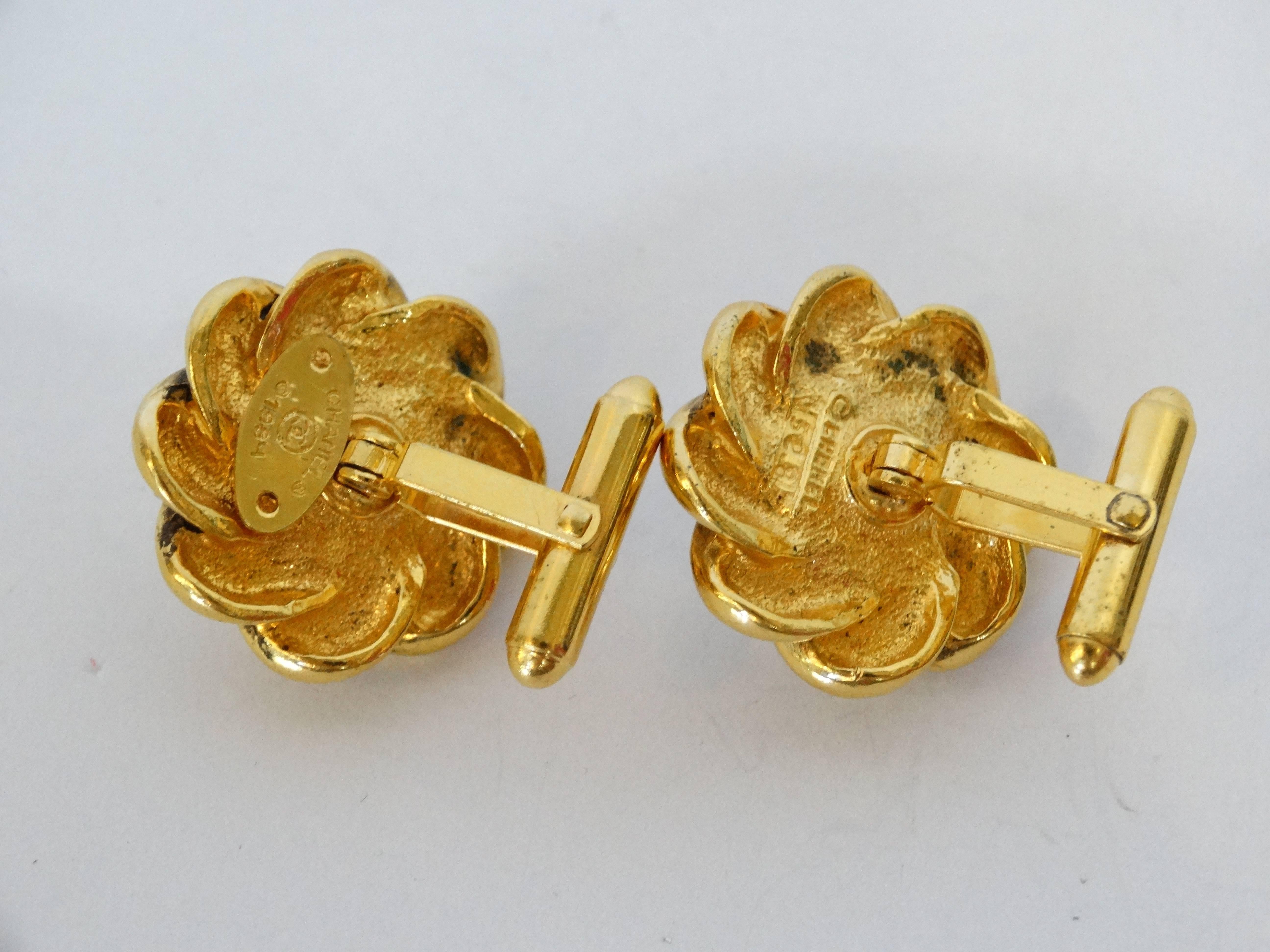 1989s Chanel Pearl Cufflinks For Sale at 1stDibs | vintage chanel cufflinks
