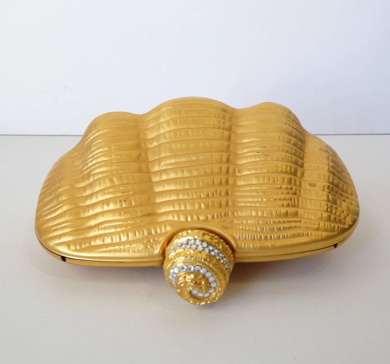 Gold Metal Clamshell Evening Bag at 1stDibs | gold evening bag ...