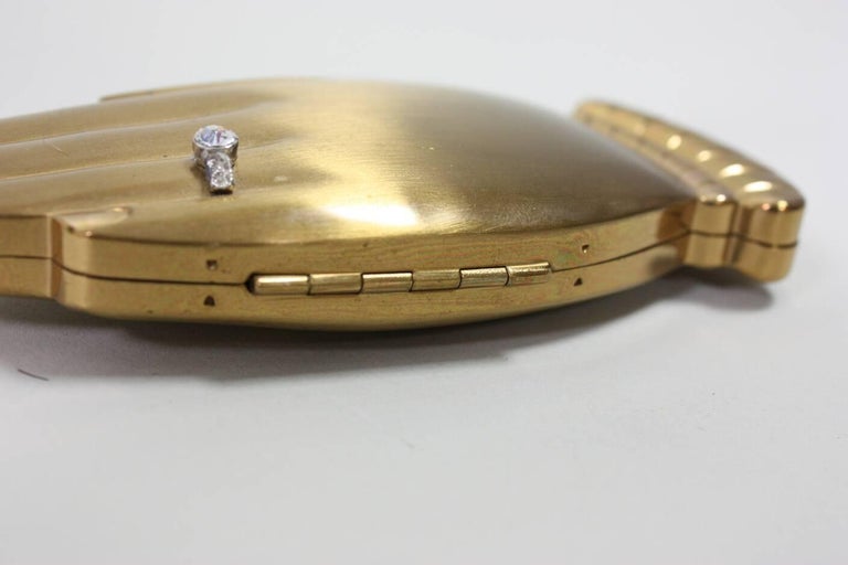 1940's Volupte Figural Hand Compact at 1stDibs