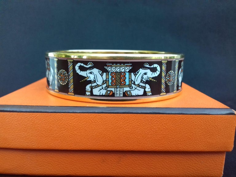 Hermès Enamel Printed Bracelet Elephants Torana Brown Gold Hdw Size 65 ...