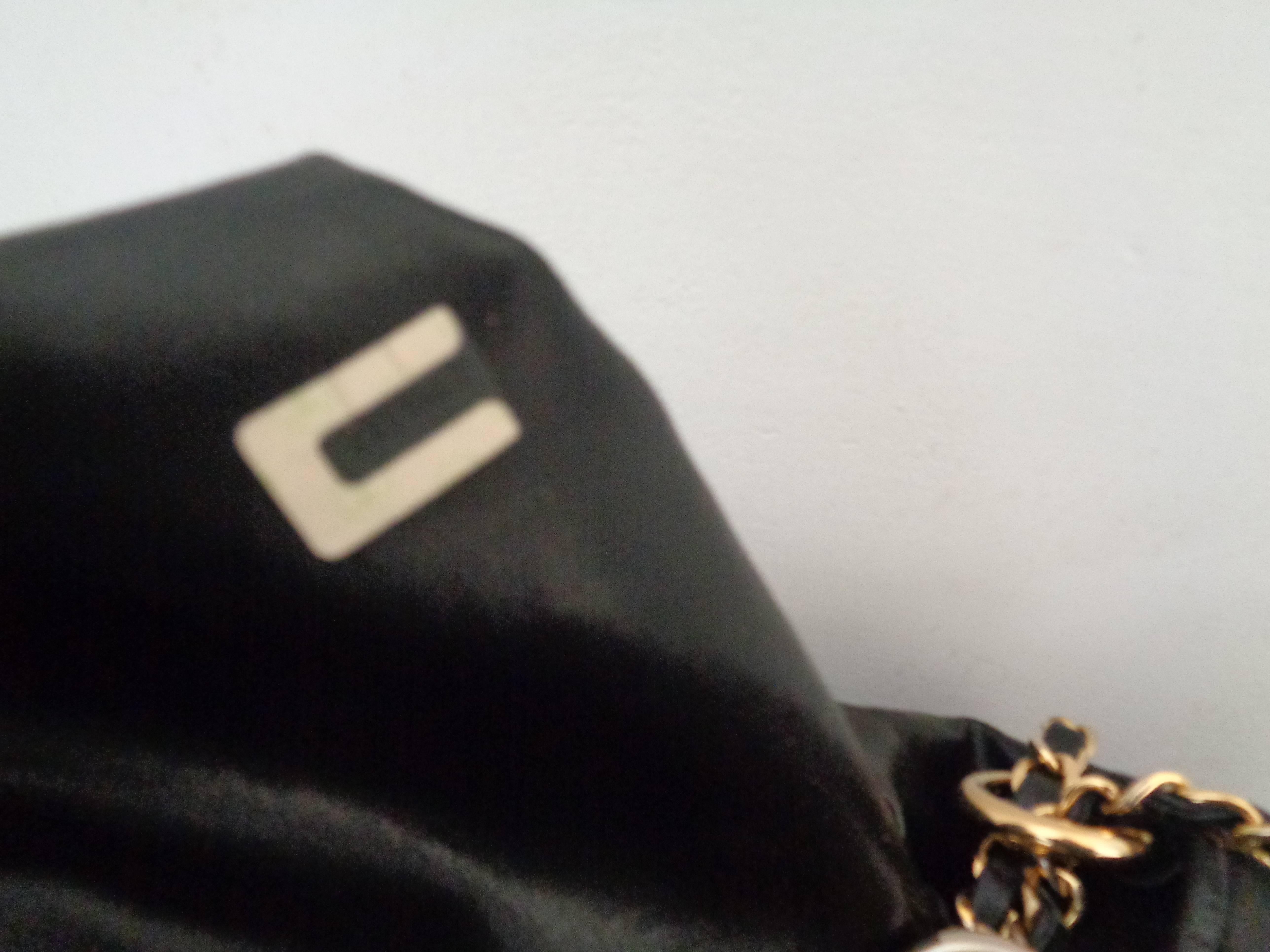 1989- 1991 Chanel Black Quilted Canvas Bucket Shoulder Bag at 1stDibs ...