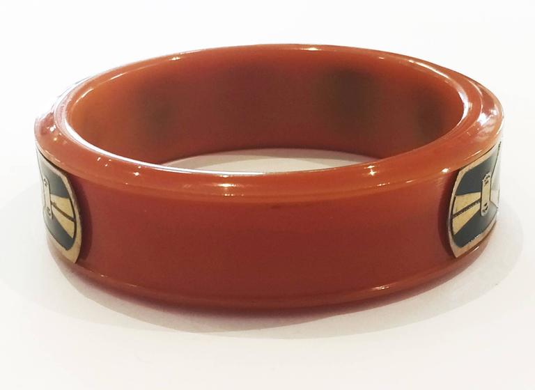 1920s Bakelite Cosmetic Compact bracelet by Marlowe at 1stDibs