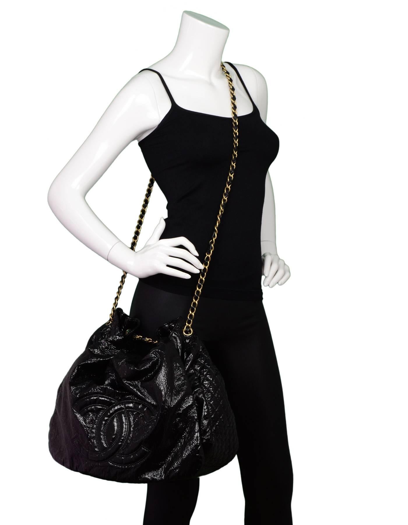 Chanel Black Vinyl XL Rock and Chain Accordion Bag For Sale at 1stDibs ...