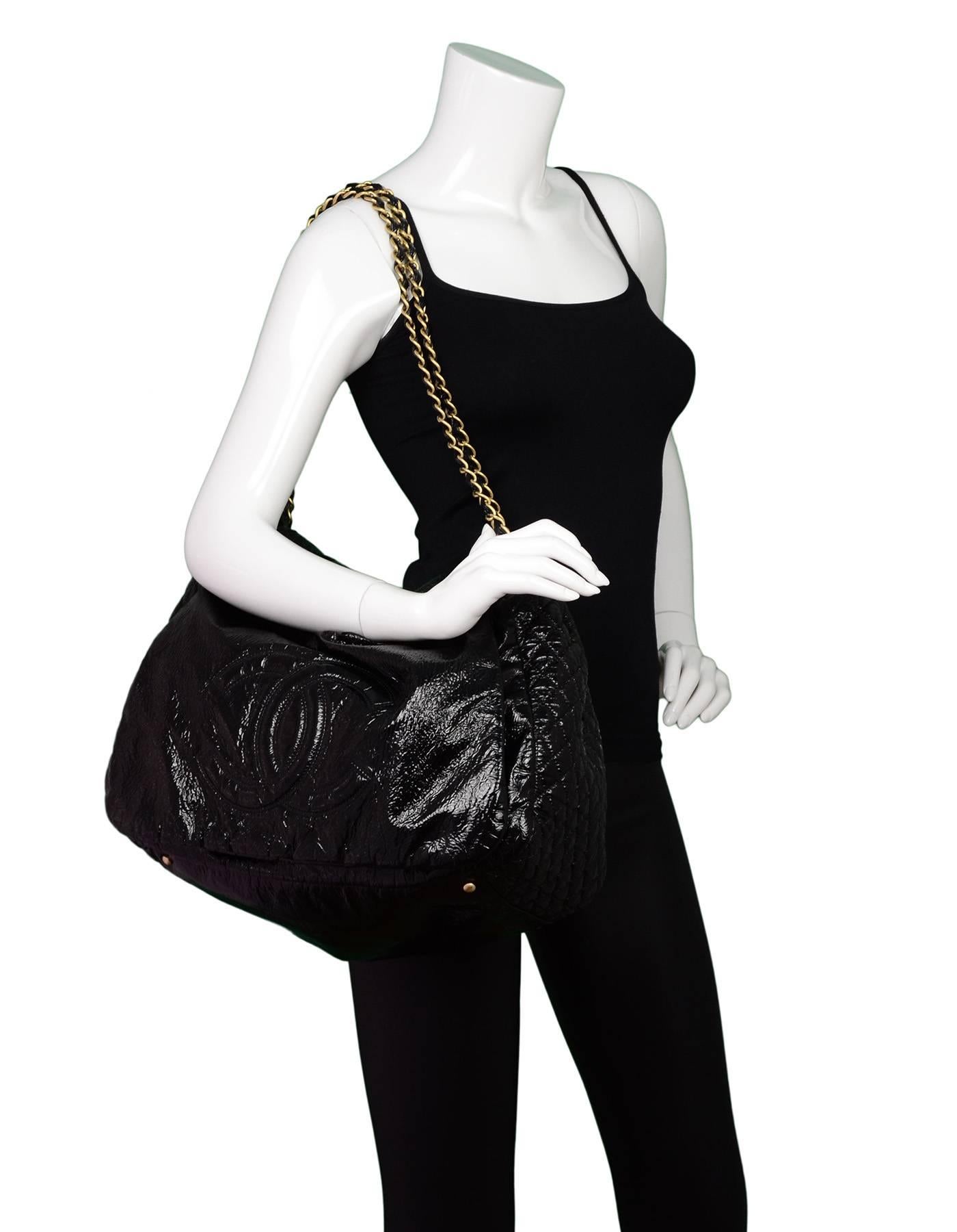 Chanel Black Vinyl XL Rock and Chain Accordion Bag For Sale at 1stDibs ...