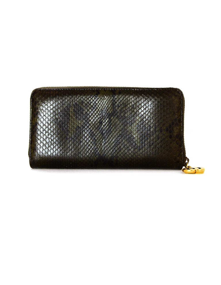 Gucci Green Python Zip Around Wallet w/ GG Logo Zipper Pull For Sale at 1stDibs | gucci zipper pull