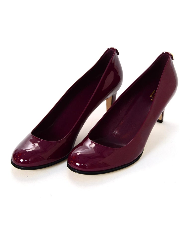 Gucci Burgundy Patent Leather Shoes Sz 40 W/ Goldtone GG Logo At Back W ...