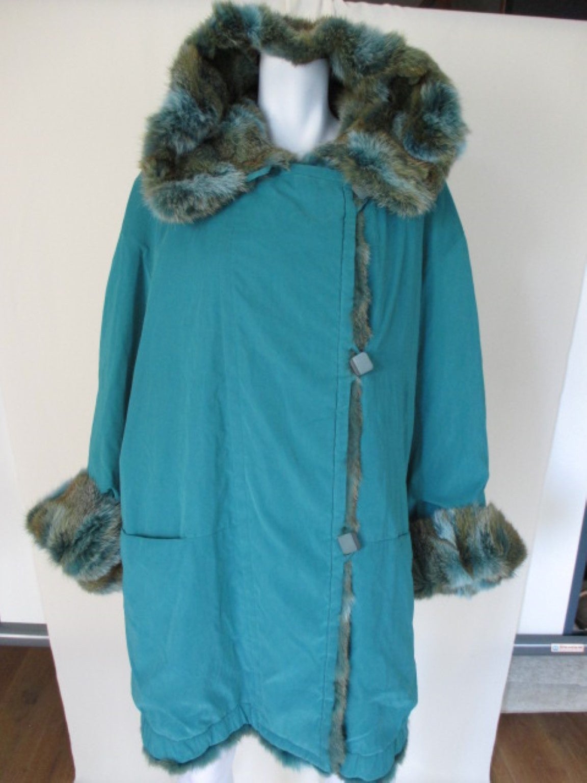 Outrageous reversible turquoise hooded fox fur coat at 1stDibs | belseta ps