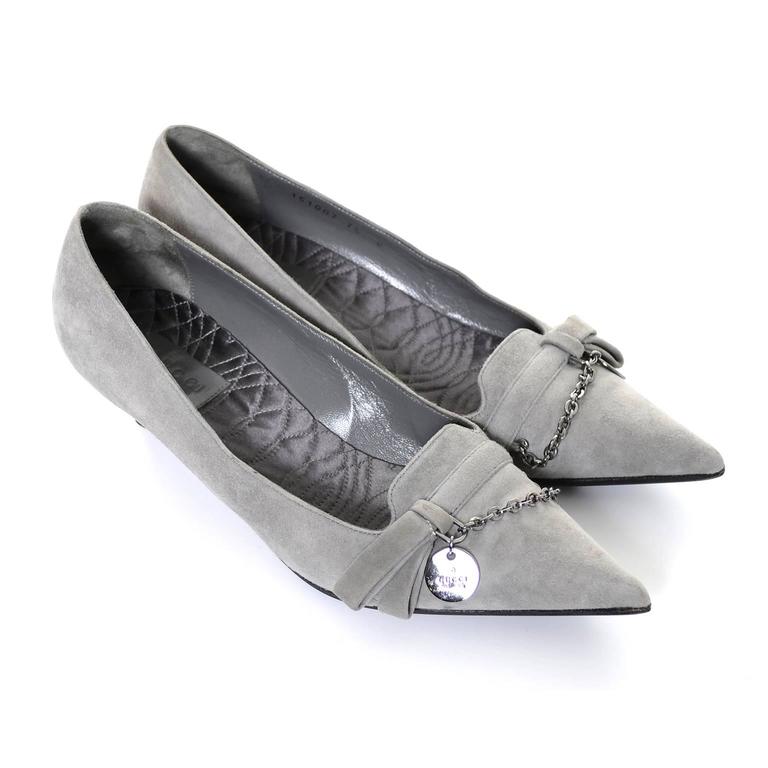 NEW Vintage Gucci Gray Suede Shoes Chain Detail Kitten Heels Medallion ...
