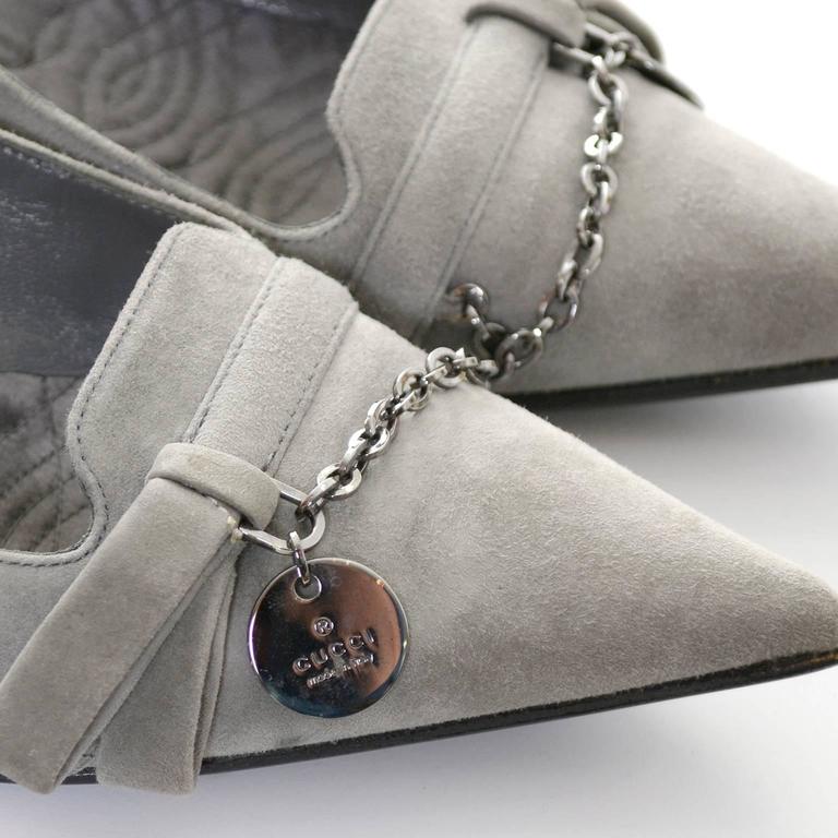 NEW Vintage Gucci Gray Suede Shoes Chain Detail Kitten Heels Medallion ...