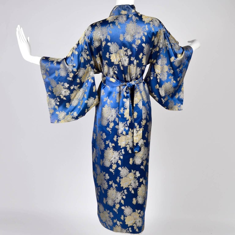 Japanese Vintage Kimono Robe in Blue Silk Gold Metallic chrysanthemum ...