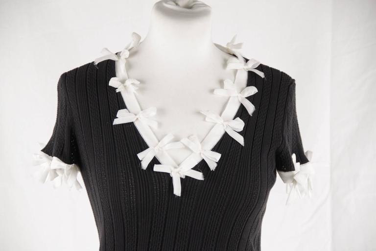 CHANEL Black Cotton KNIT TOP Short Sleeve with BOWS Detailing SIZE 38 ...