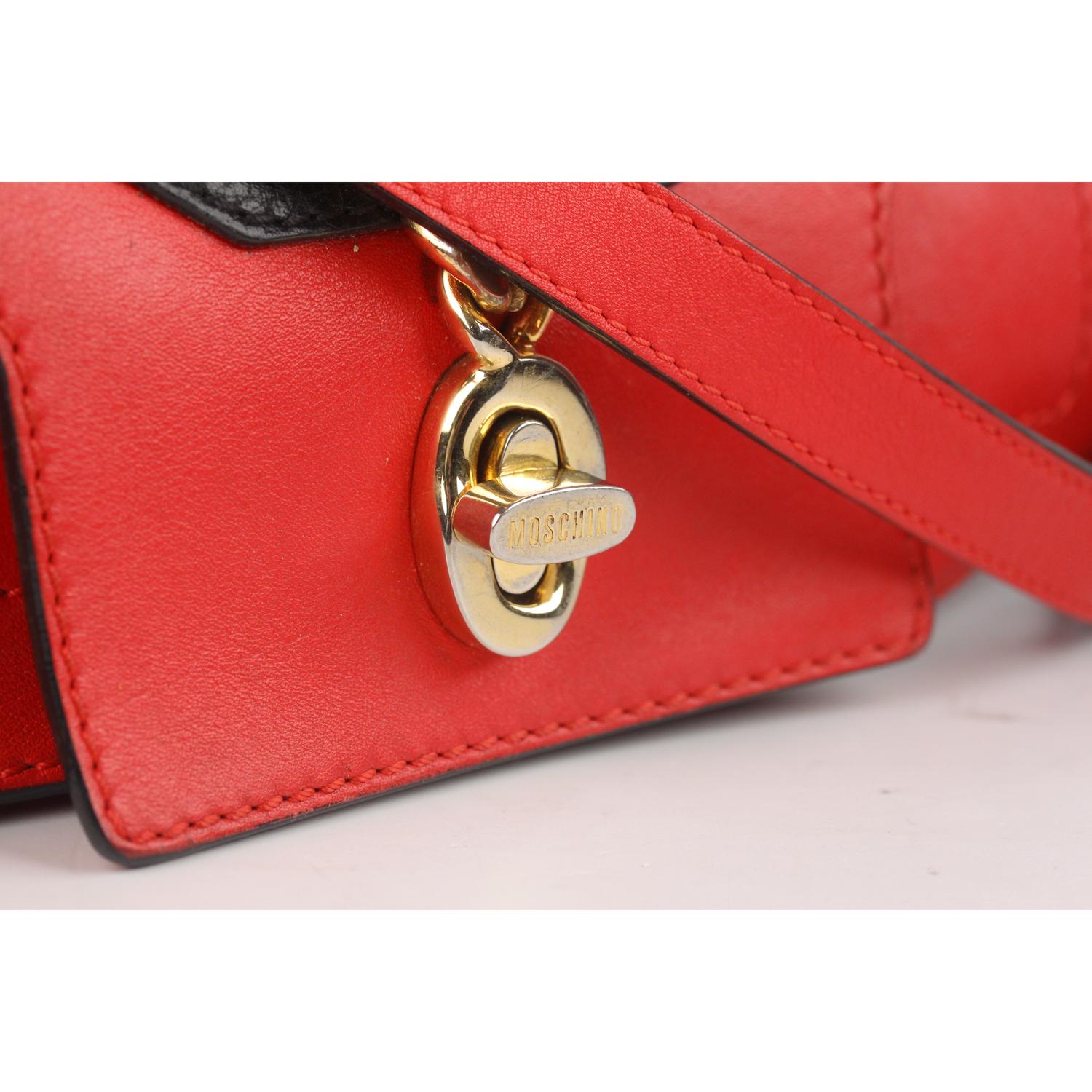 Moschino Bicolor Red Black Leather Shoulder Bag For Sale at 1stDibs