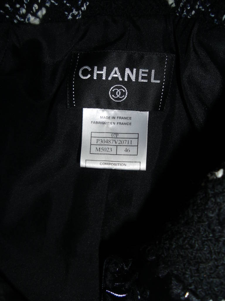 Chanel tweed black white checker dress with pin 07P sz 46 at 1stDibs