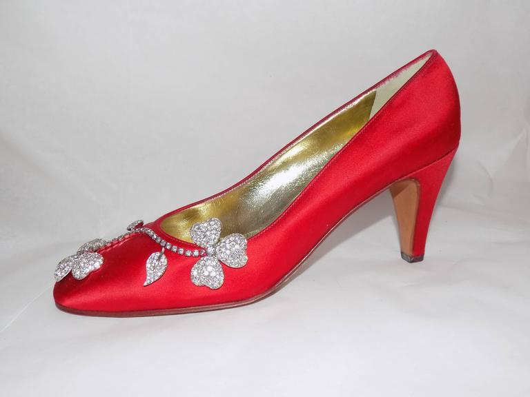 RED Helene Arpels Couture jeweled shoes - masterpiece for your feeet at ...