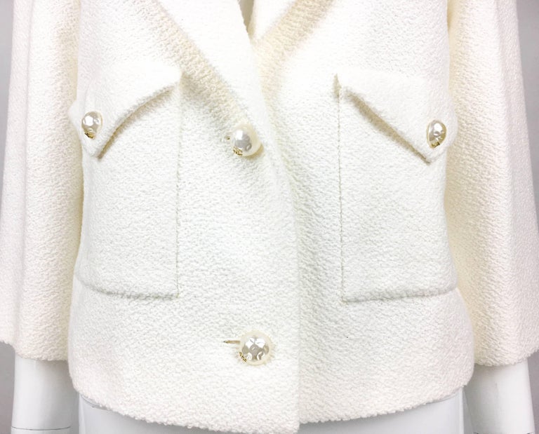 2012 Chanel Runway Look White Cotton Jacket With Faux-Pearl Buttons at ...