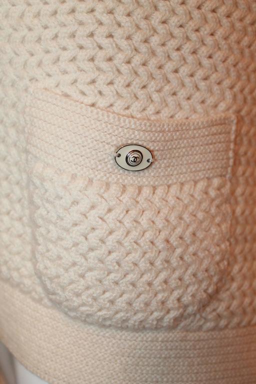 Chanel Ivory Cashmere Oversized Knitted Sweater Top - 2007 - 42 For ...