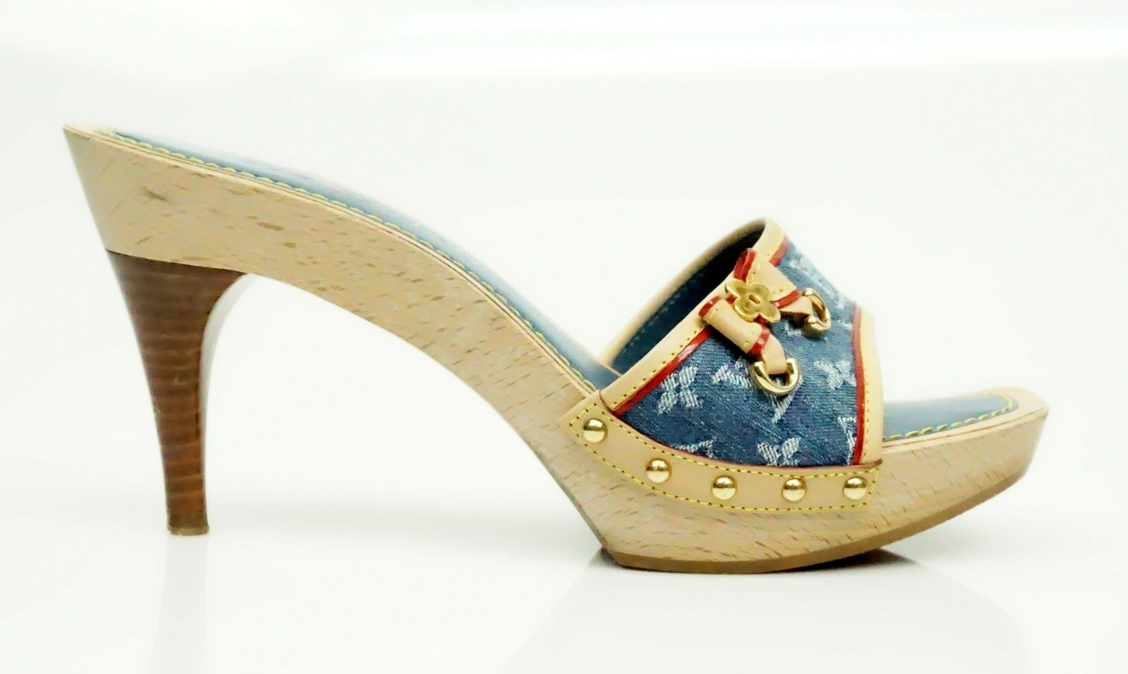 Louis Vuitton Denim Printed Slides - 37 For Sale at 1stDibs