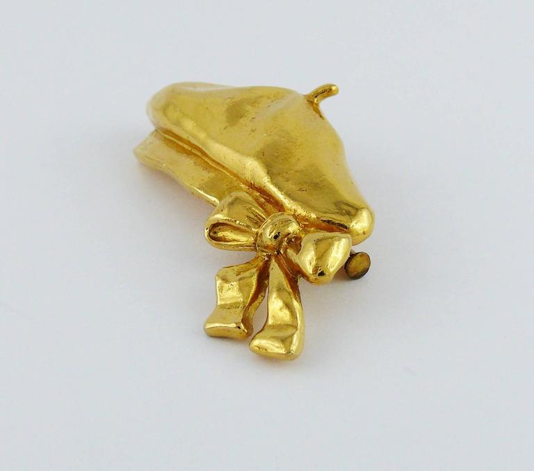 Chanel Vintage Gold Toned Beret Hat Brooch at 1stDibs | chanel hat ...