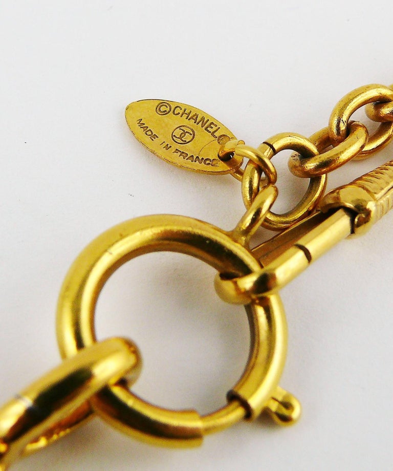 Chanel Vintage Gold Toned Diamond Shaped Textured CC Pendant Necklace ...