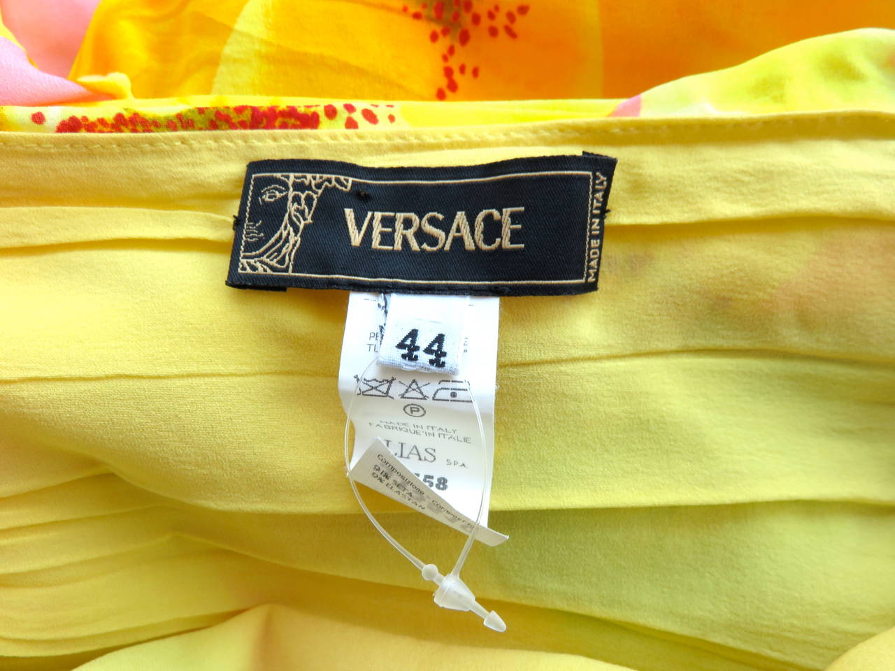 VERSACE Tropical orchid printed silk halter top For Sale at 1stDibs