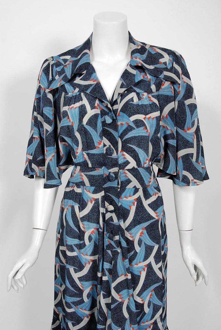 1970's Lee Bender of London Deco Print Rayon Capelet Flutter Button ...