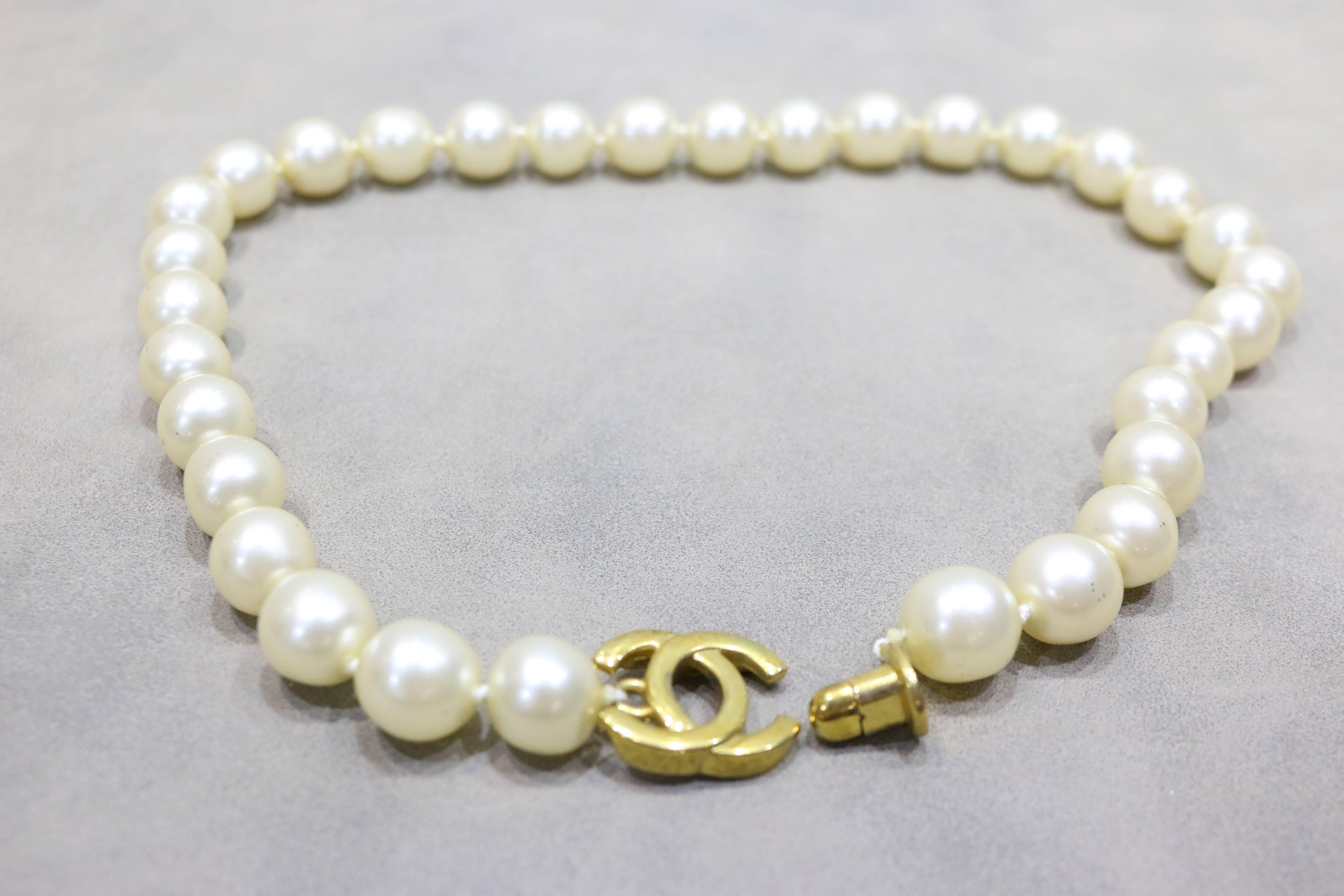 Chanel Classic Faux Pearl Necklace at 1stDibs