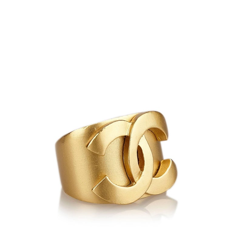 Chanel Gold Toned Metal "CC" Ring at 1stDibs