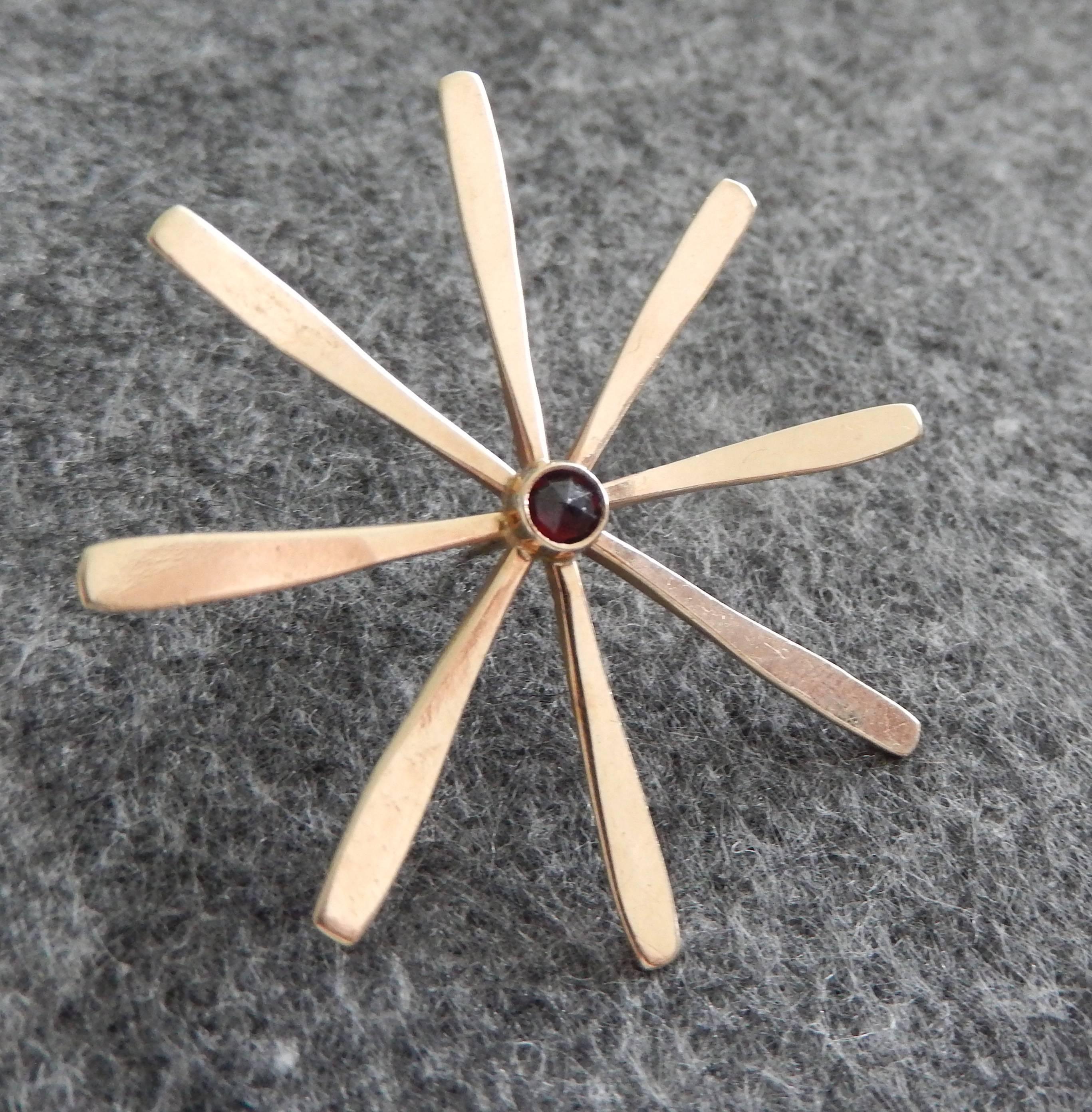 Ed Levin Mid-Century Gold and Garnet Starburst Pin For Sale at 1stDibs