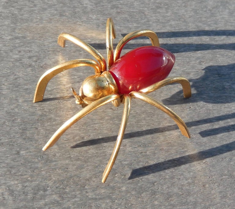 1930s Art Deco Bakelite Spider Pin at 1stDibs | bakelite spider brooch ...