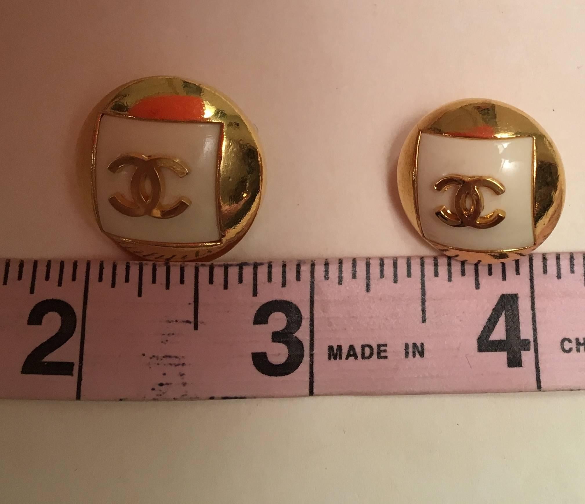 11 Vintage Chanel Buttons - Assorted Colors and Sizes at 1stDibs ...