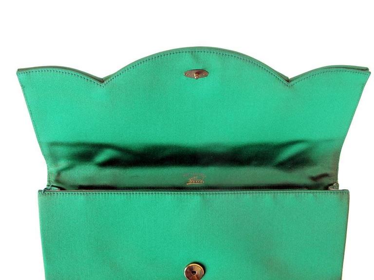 1950's Gucci Kelly Green Satin Scallop Clutch For Sale at 1stDibs