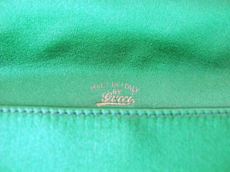 1950's Gucci Kelly Green Satin Scallop Clutch For Sale at 1stDibs
