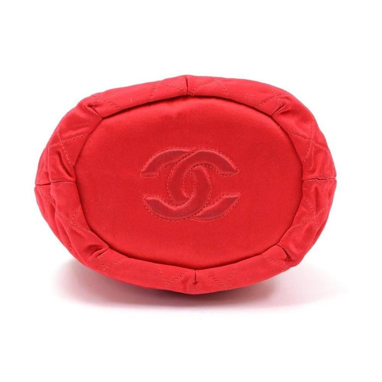 Chanel Rare Vintage Red Leather Satin Gold HW Bucket Evening Shoulder ...