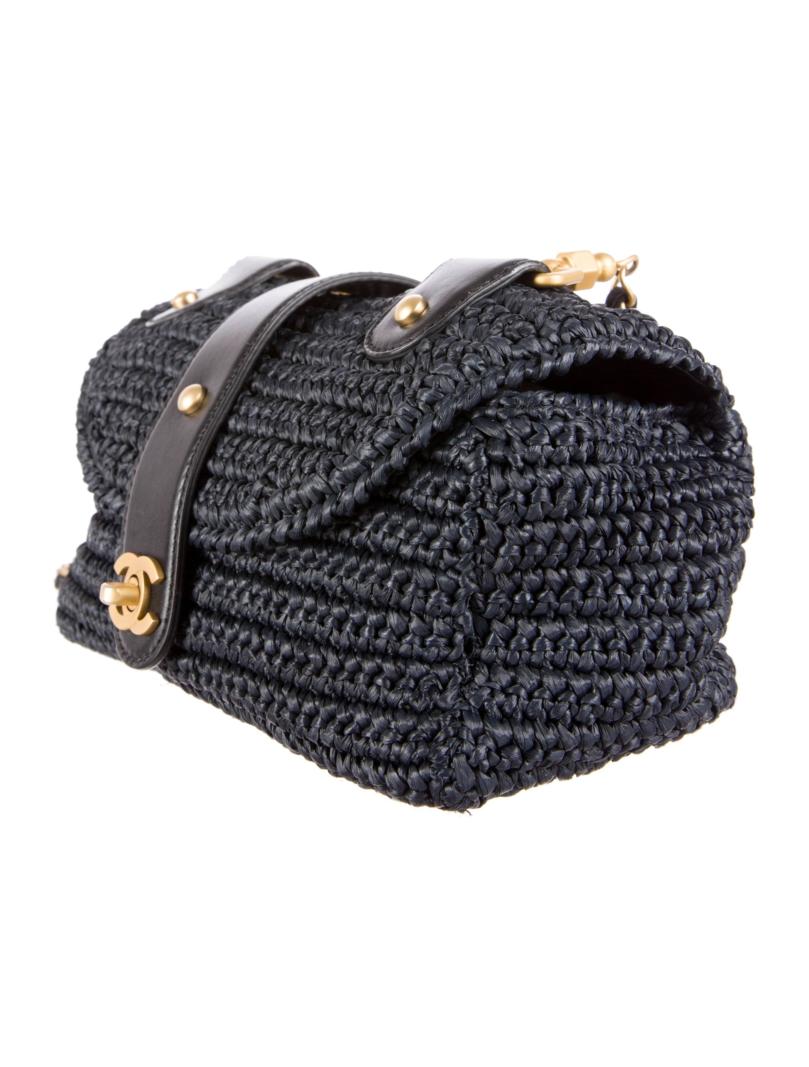 Chanel Navy Blue Straw Raffia and Leather Gold Hardware Flap Shoulder ...