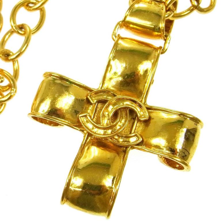 Chanel Vintage Gold Cross Charm Link Necklace in Box at 1stDibs