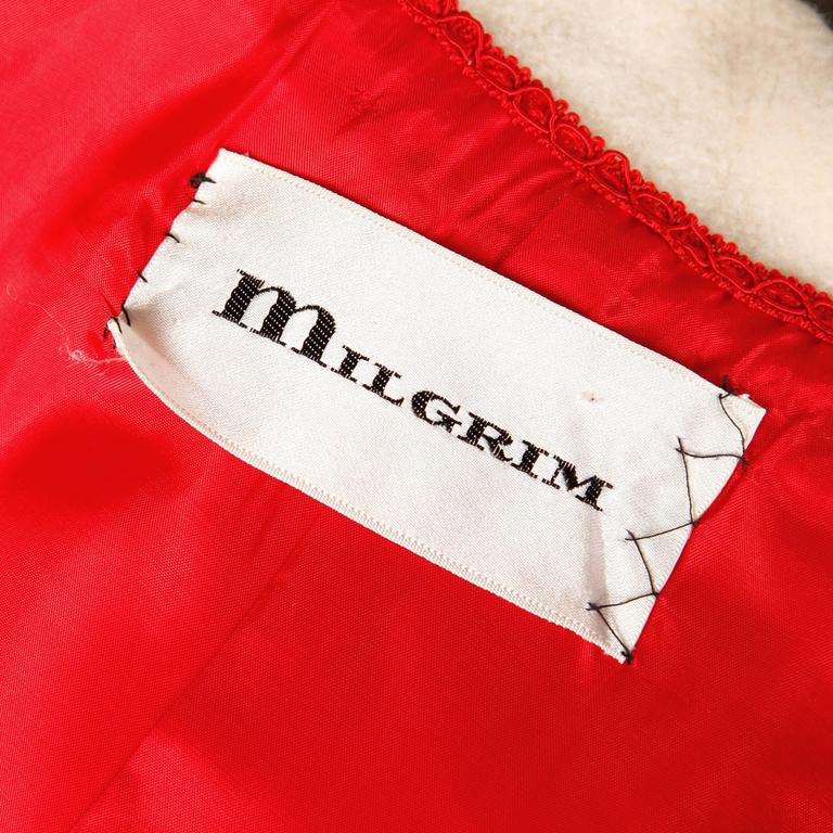 Via Veneto 1960s Vintage Ivory Italian Wool Cape Coat with Cherry Red ...
