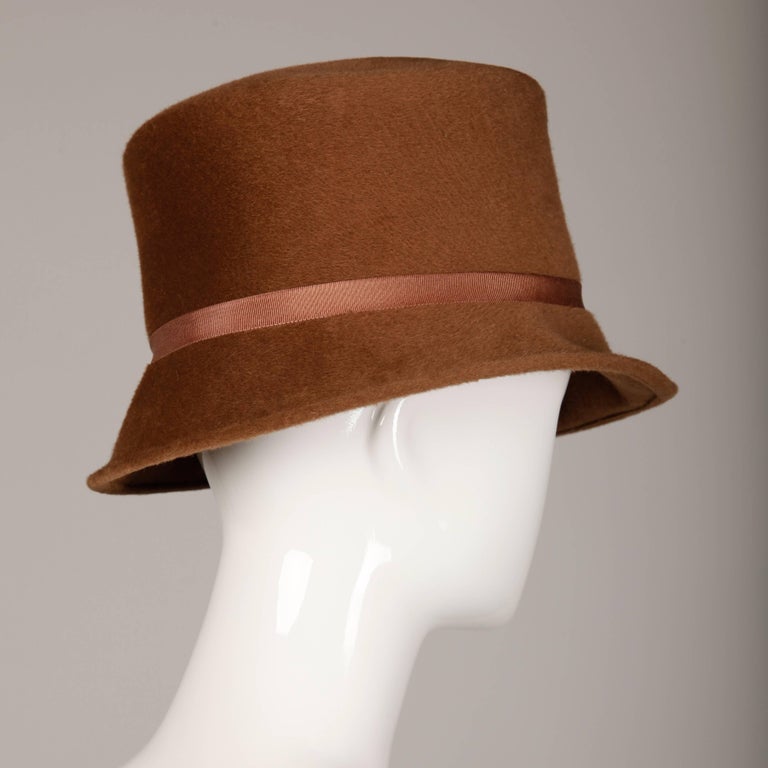 Unworn with Tags Bailey Tomlin Vintage Brown Fur Felt Hat with Berry ...