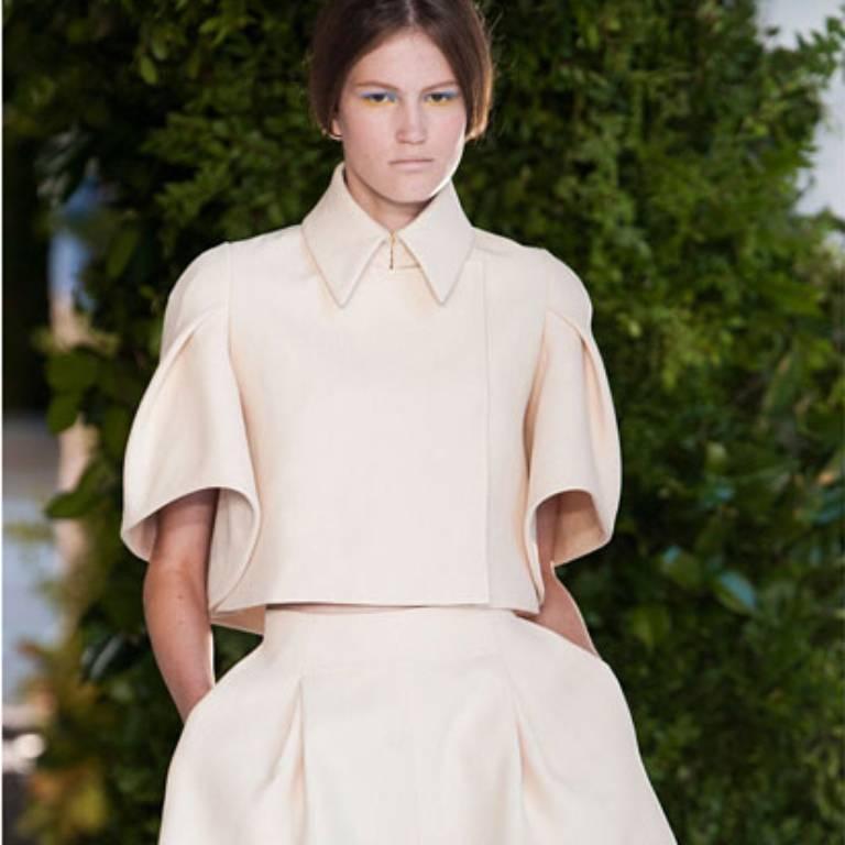 Delpozo Unworn with Tags Cream Paper Silk Architectural Cape Jacket at ...