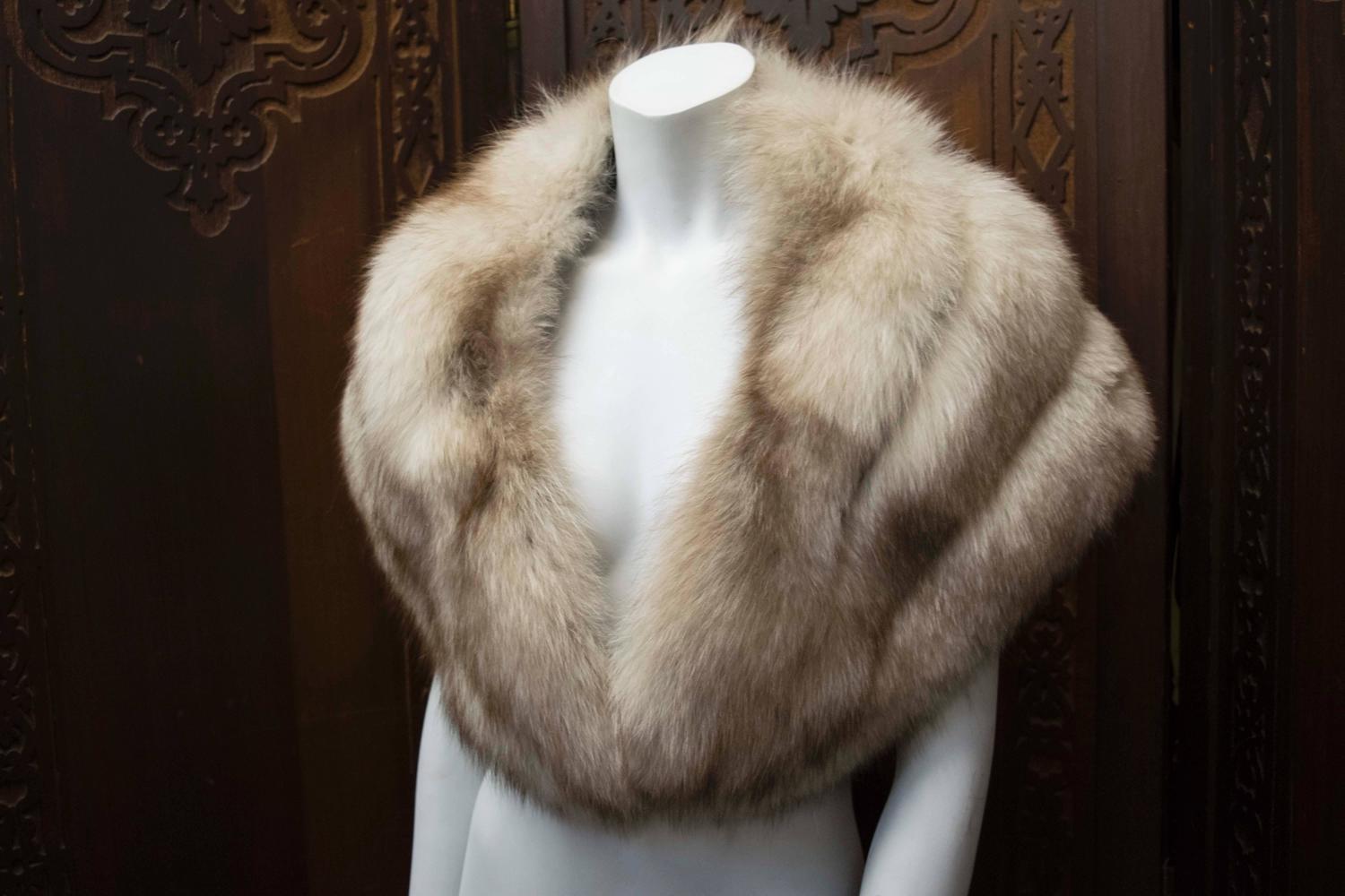 1950s Amber Fox Fur Wrap For Sale at 1stdibs