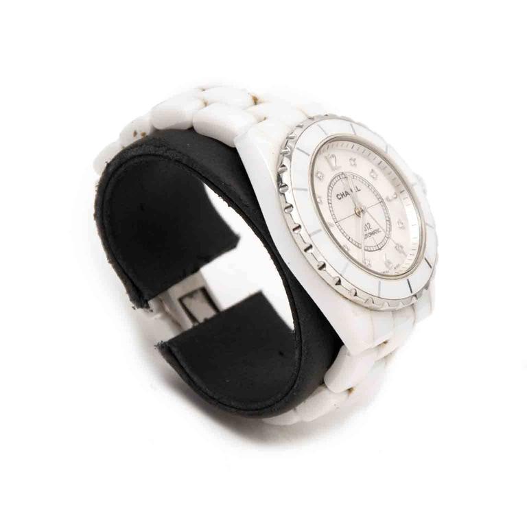 Chanel J12 H2423 White Ceramic Watch at 1stDibs | chanel white ceramic ...