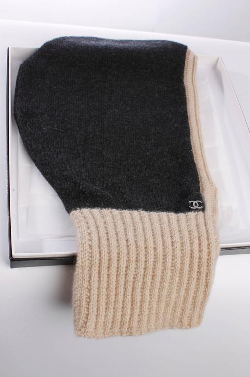 Chanel Balaclava Hat - grey/beige cashmere at 1stDibs | balaclava chanel
