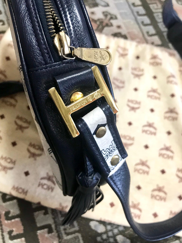 Vintage MCM navy and white monogram round Suzy Wong shoulder bag ...